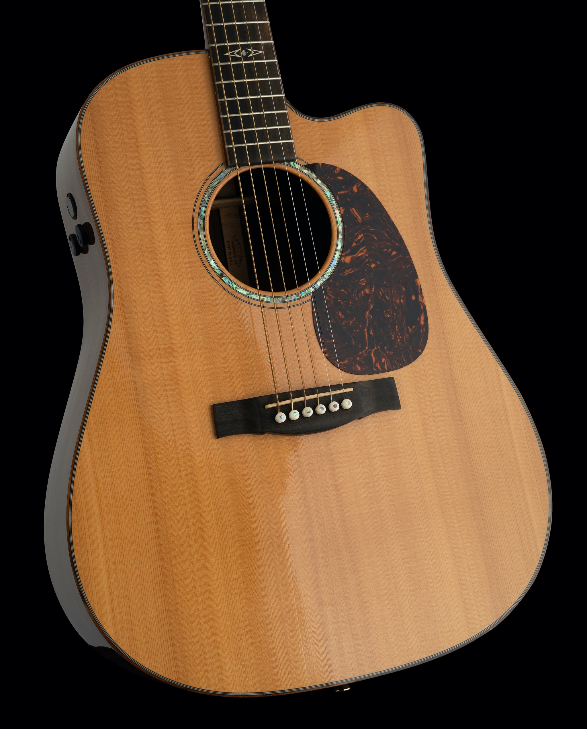 Martin Custom Cutaway Dreadnought – Angel City Guitars